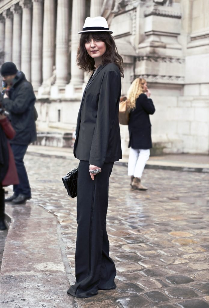 25 Amazing Classic Women Fashion Ideas - Instaloverz