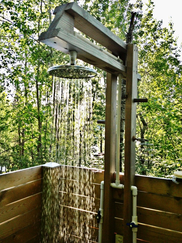 25 Luxurious Outdoor Shower To Stay Relaxed And Fresh