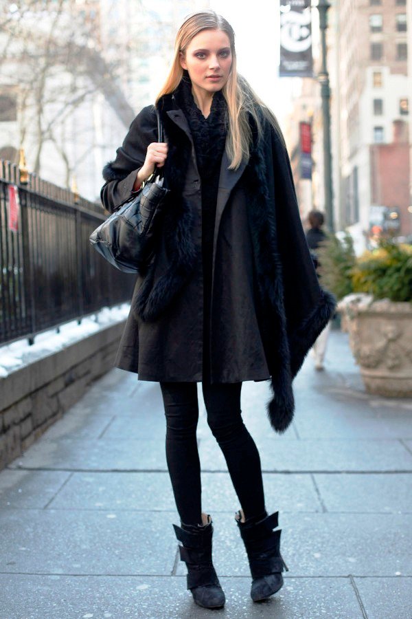 30 Women Street Style Fashion Ideas To Look Pretty