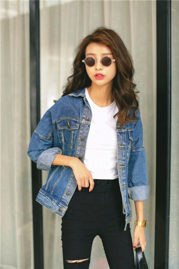 30 Women Street Style Fashion Ideas To Look Pretty