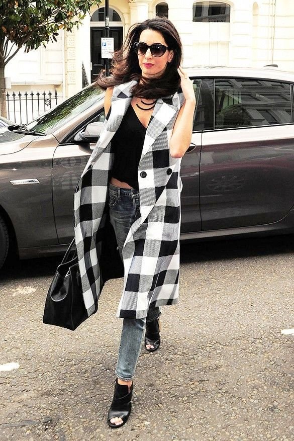 25 Awesome Women Checks Outfits For Office Wear