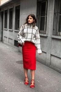 20 Wonderful Red Color Outfits For Women To Try - Instaloverz