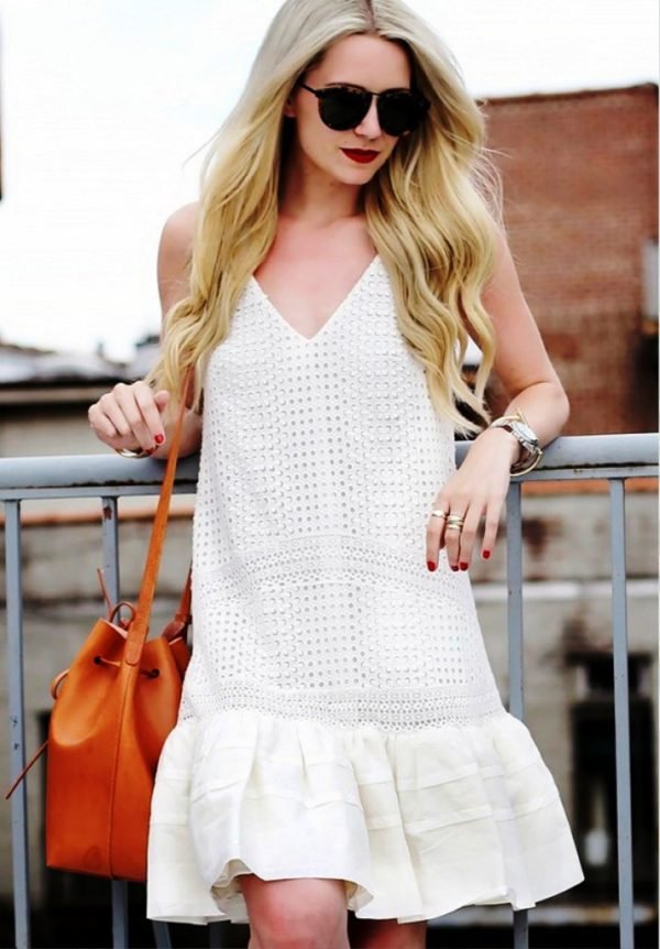 25 Stylish Eyelet Dress Outfit Ideas For Women To Try - Instaloverz