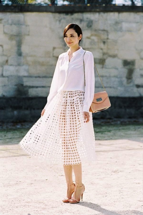 25 Stylish Eyelet Dress Outfit Ideas For Women To Try - Instaloverz
