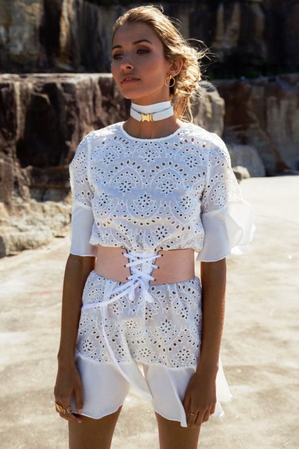 25 Stylish Eyelet Dress Outfit Ideas For Women To Try - Instaloverz