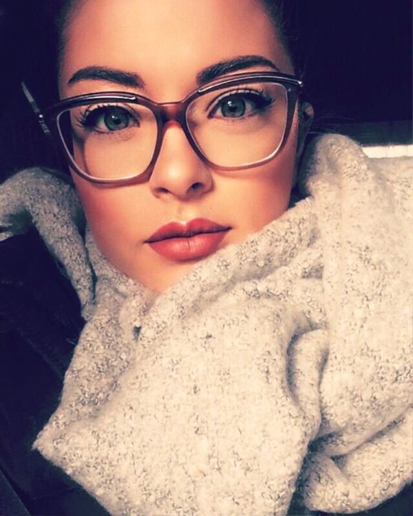 20 Cute Girls Wearing Glasses Ideas To Try - Instaloverz