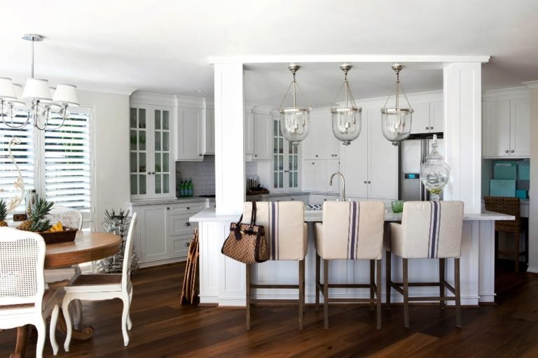 25 Amazing Beach Style Kitchen Design For You - Instaloverz