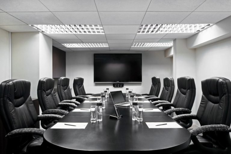 25 Stunning Conference Room Ideas To Try - Instaloverz