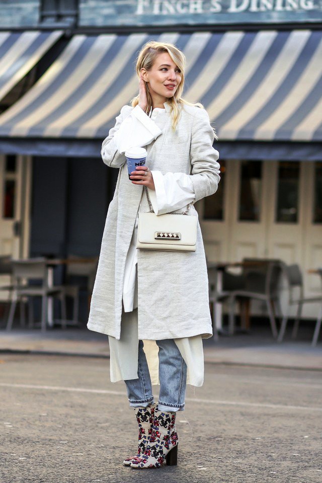 50 Lovely Bell Sleeve Outfit Ideas For Women To Try This Year - Instaloverz