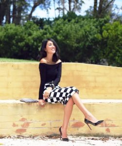 50 Stunning Off Shoulder Outfit Ideas For Women To Try - Instaloverz