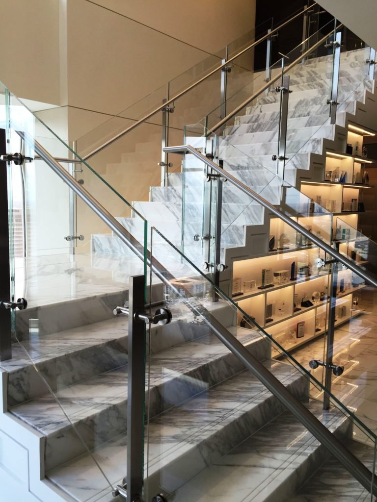 20 Stunning Glass Railing Ideas - Instaloverz