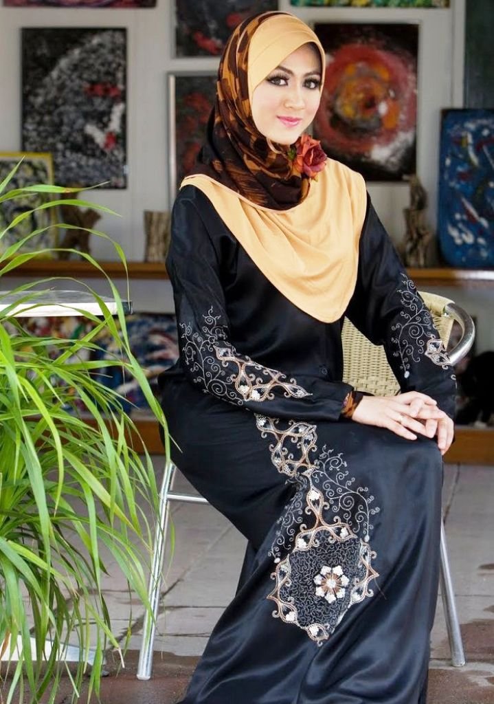 25 Stunning Abaya Design Ideas For You To Try - Instaloverz