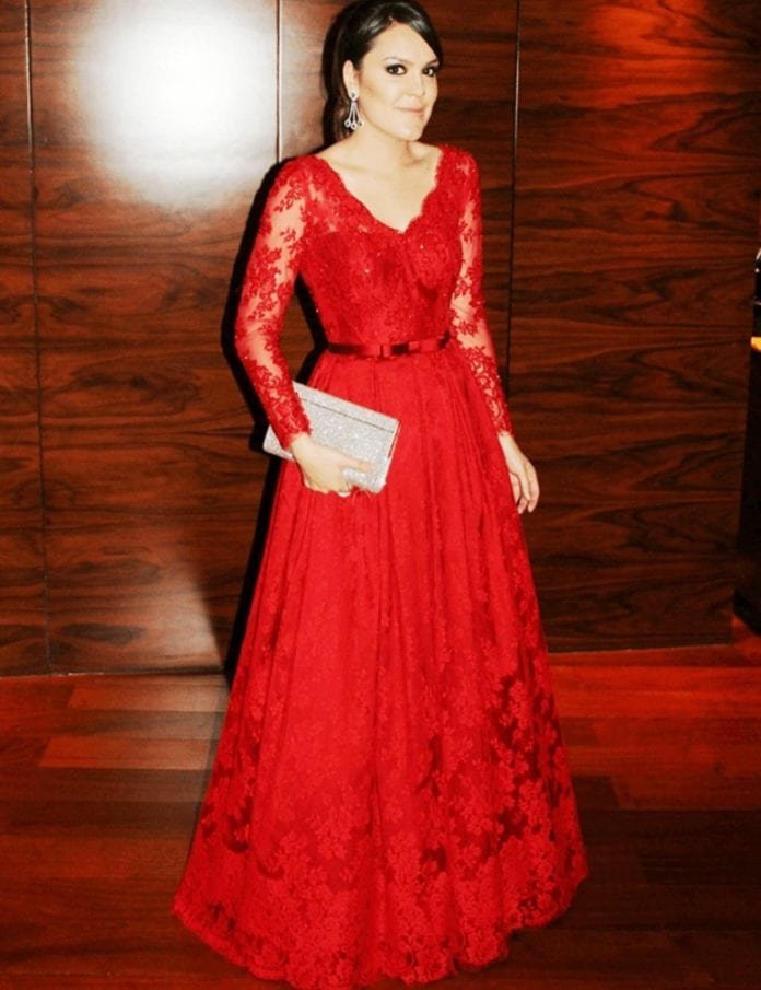 20 Amazing Women Banquet Outfits Ideas To Try - Instaloverz