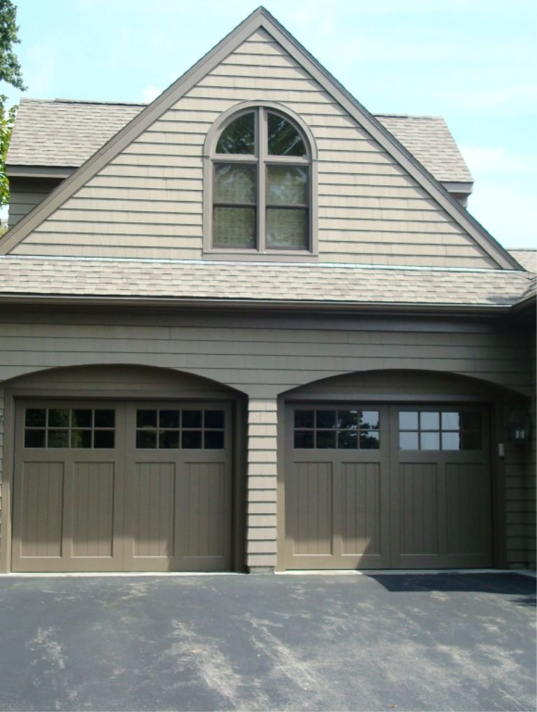 20 Best Garage Door Ideas For You To Try - Instaloverz